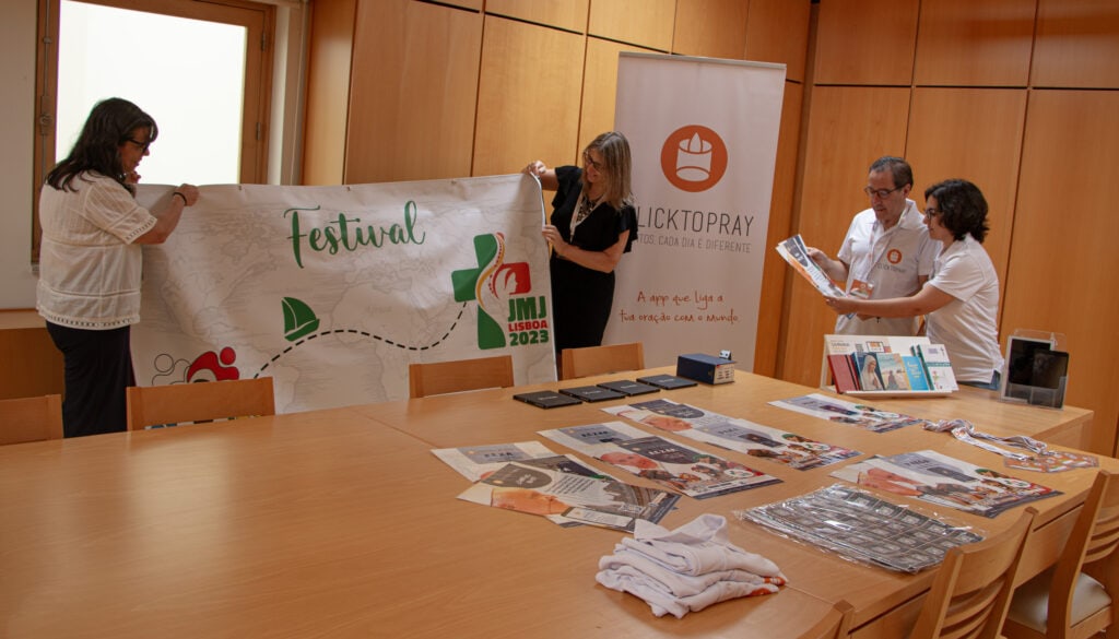 RMOP e Click To Pray na JMJ - Ponto SJ